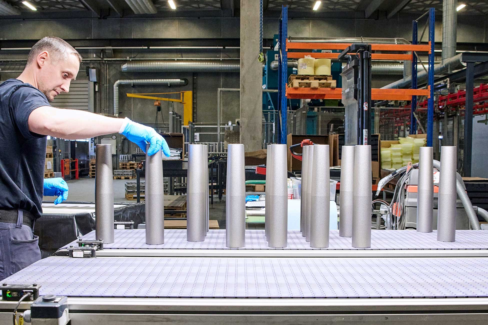 5 benefits of choosing a local manufacturer